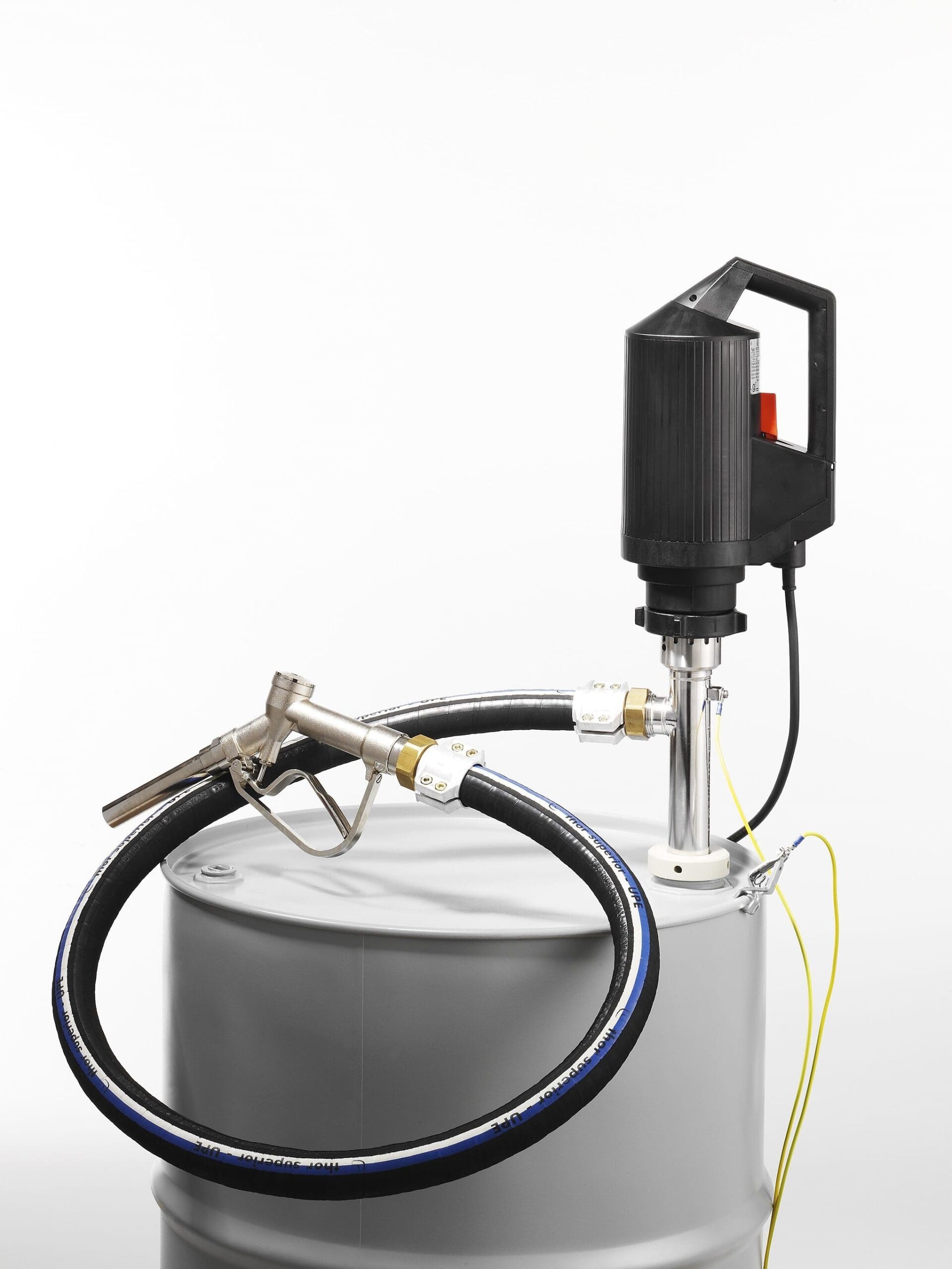 Wilt u vloeistof uit een IBC, een 200 liter vat of een jerrycan ...