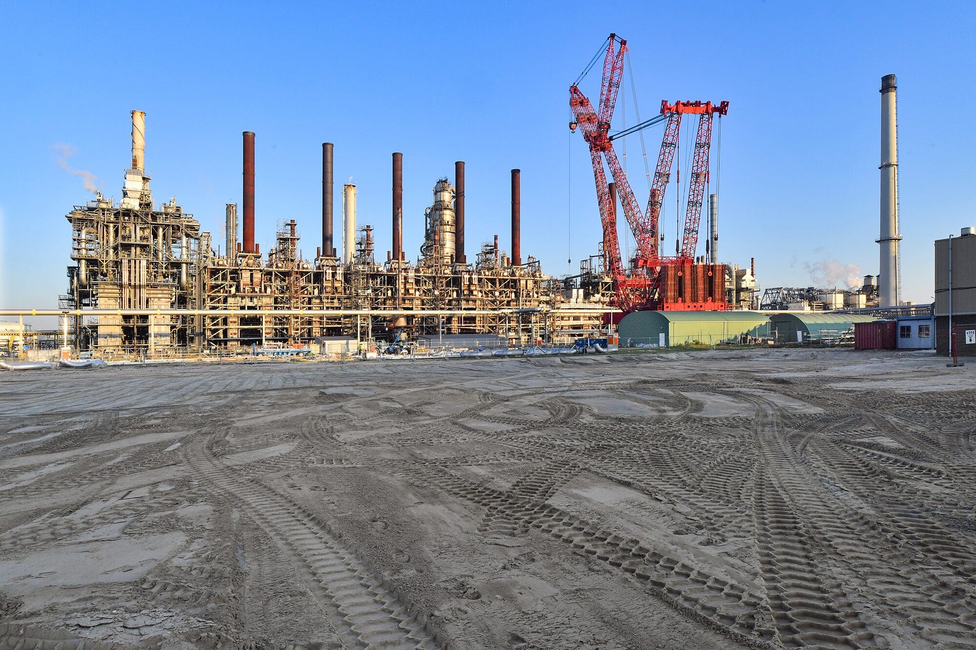 Shell kraakt afvalplastics tot olie voor monomeren - Fluids Processing