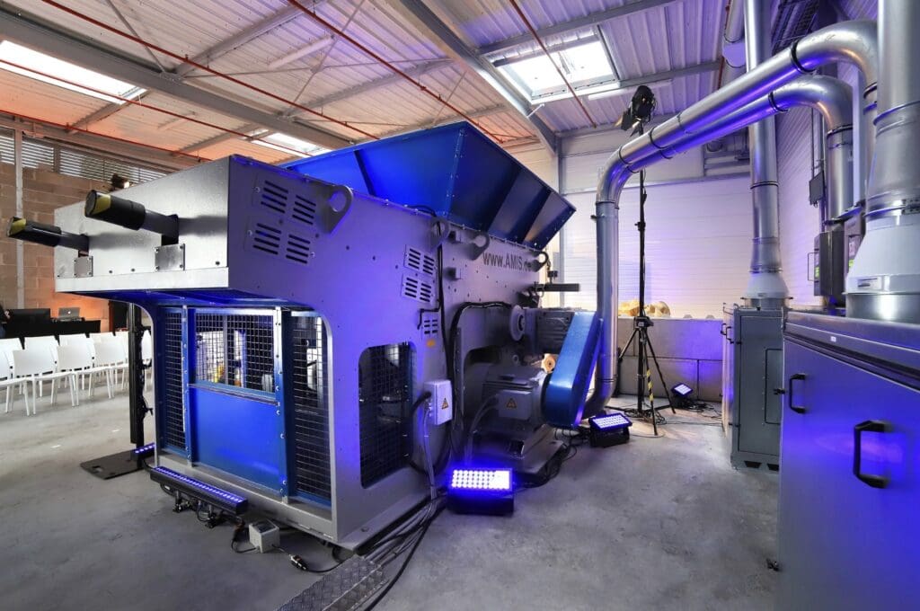 Chemische recycling polyurethaan draait full-scale - Fluids Processing